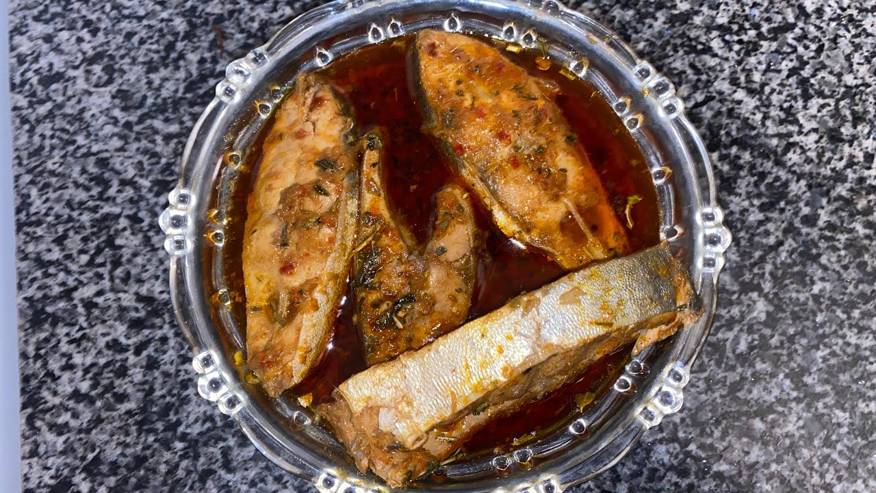 Masala Fish Curry | Fish Ka Salan | Surmayi Fish - YouTube