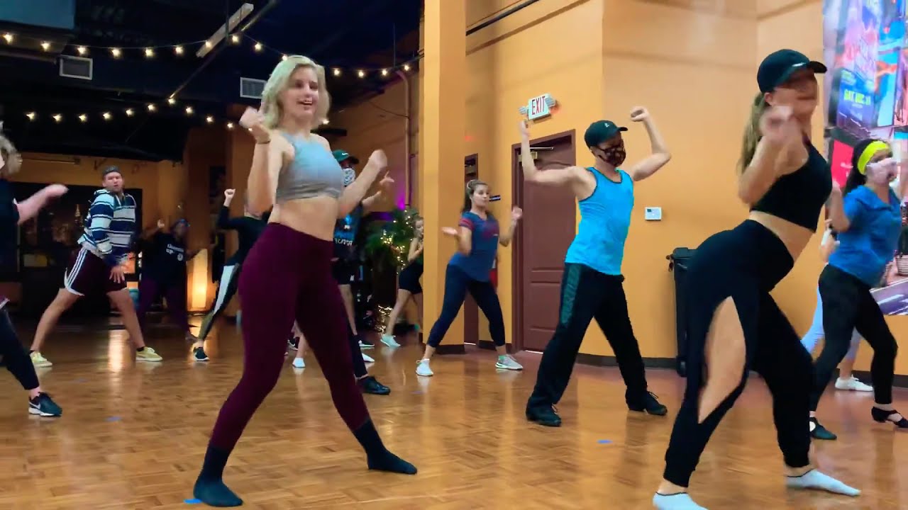 Burlesque The Movie Sassy Jazz Funk! - YouTube