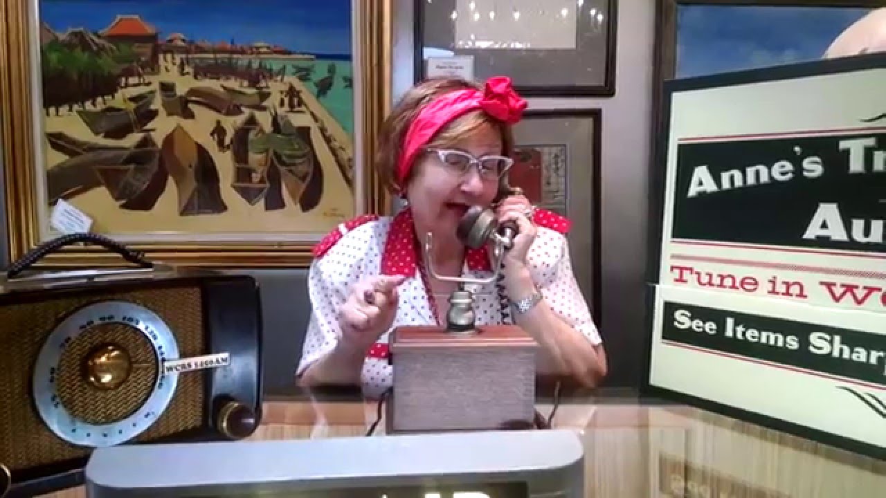 Anne Channels Lily Tomlin Laugh In Character - YouTube