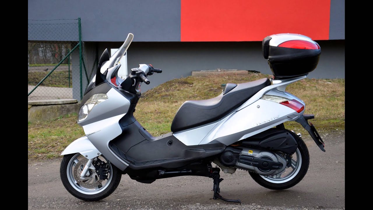 Aprilia Atlantic 500 - YouTube