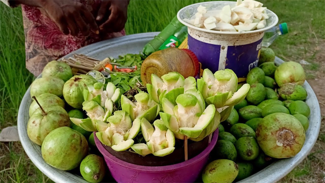 Green Amra Masala Street Food | Tasty Ambarella Masala | Borisaler Amra ...