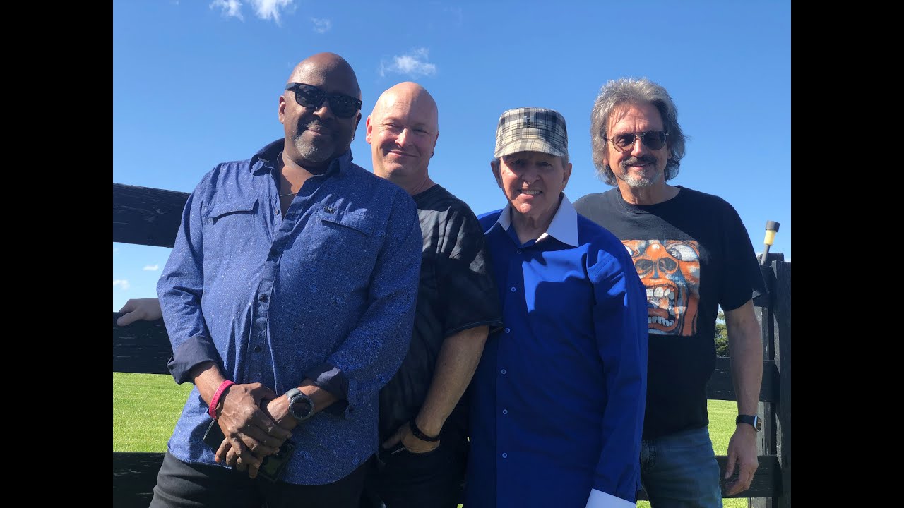 Preview - Live at Mickey's Place - The Kincaid Band - YouTube