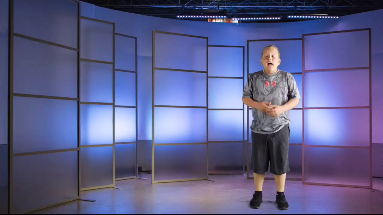 Green screen fun - YouTube