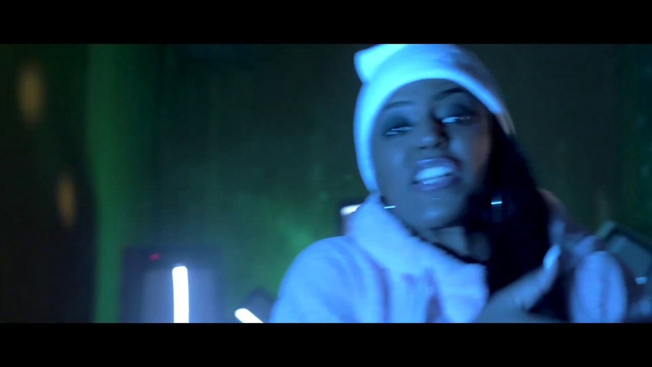 Eva RapDiva feat Dj Elly Chuva - LadyBoss - YouTube