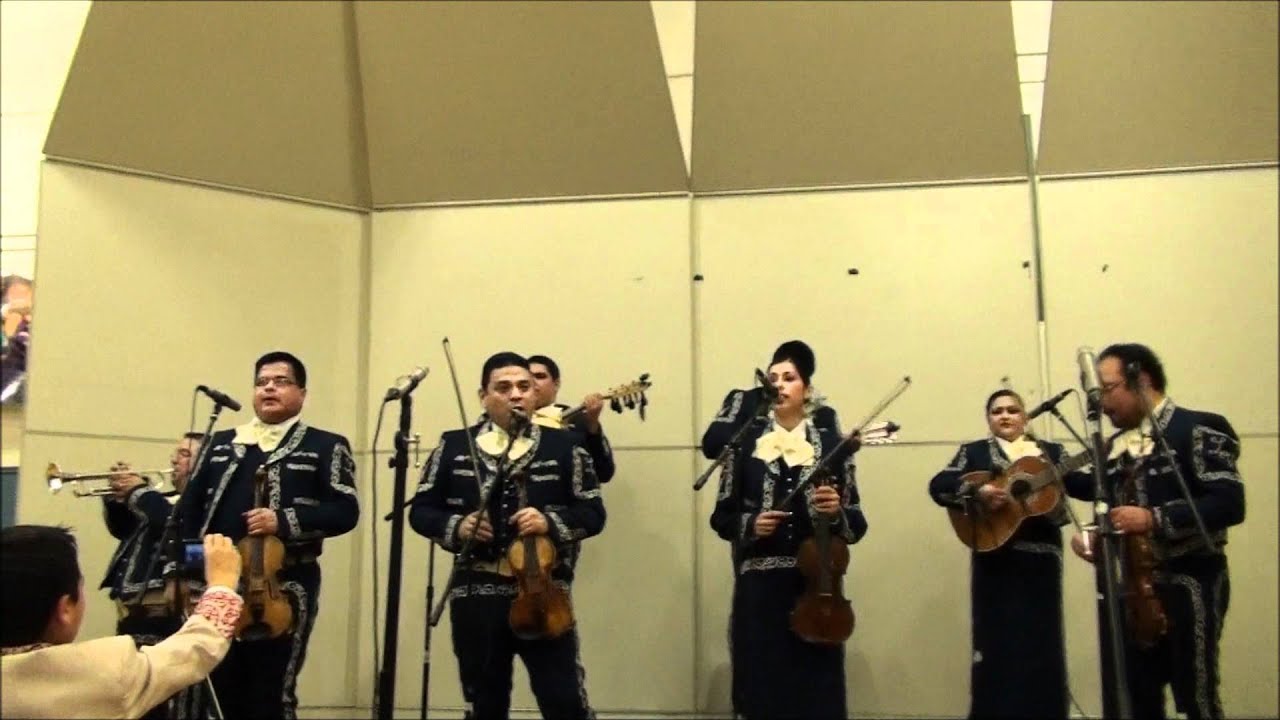 Mariachi Nuevo de Las Vegas- El Balaju - YouTube