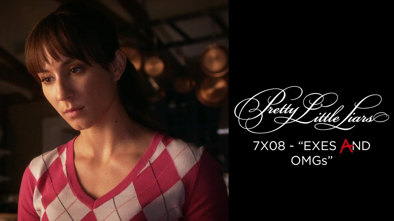 Pretty Little Liars - "Spencer"/Alex Drake Looks Through Family Photo ...