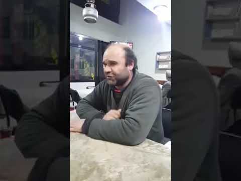 Ağzına Yüreğine Sağlık! Tek kişilik orkestra. Aksam oldu yine sardı karanlık