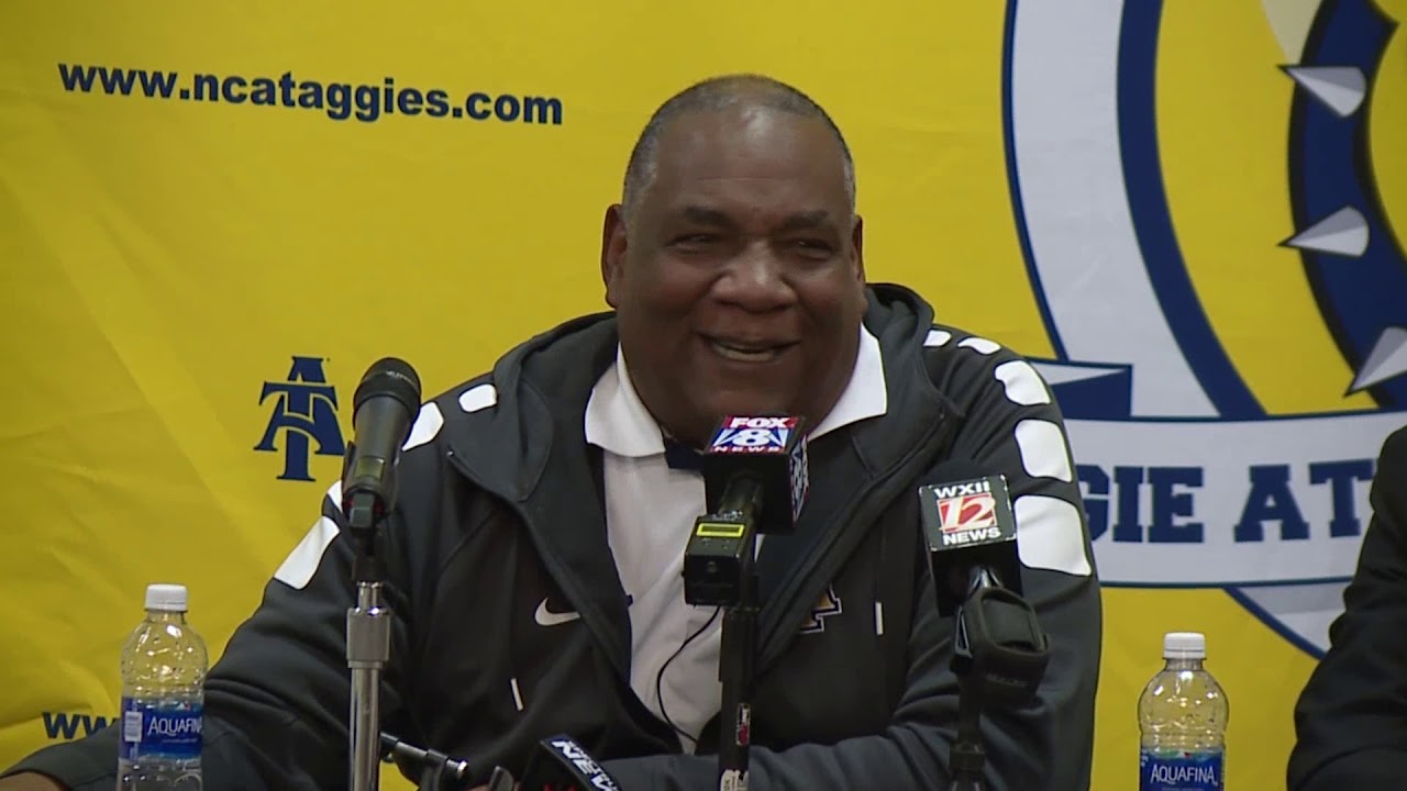 Rod Broadway says goodbye to Aggies - YouTube