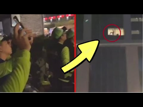 Pencere önünde cinsel ilişkiye giren çifti gören kalabalık, telefona sarıldı