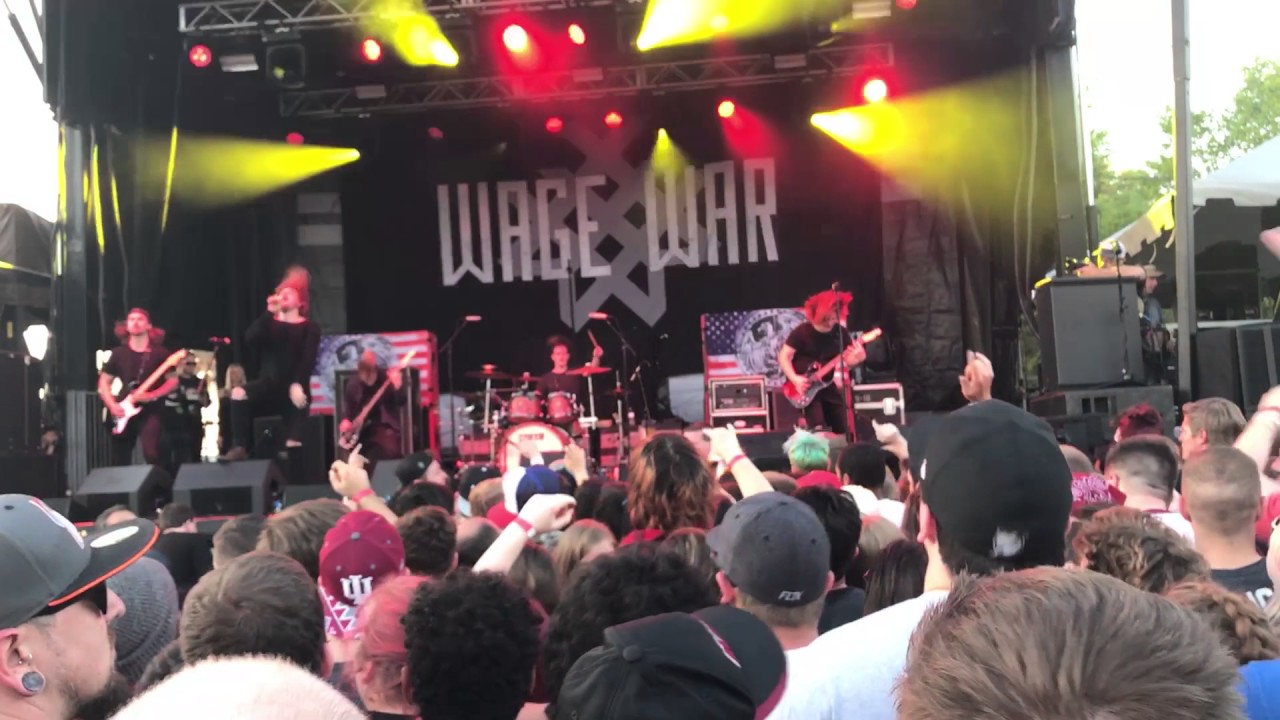 Wage War "Stitch" Live First Time - YouTube