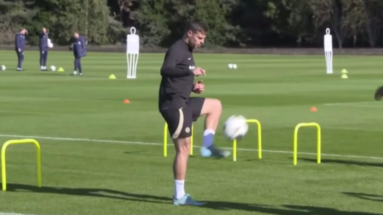 IMPROVE Your First Touch Football/Soccer Drill warm up master both feet ...