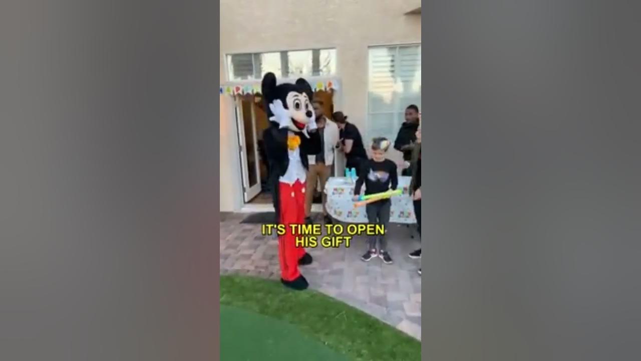 Mickey mouse gets beaten up by some dumbass kid and proceeds to become gigachad - YouTube