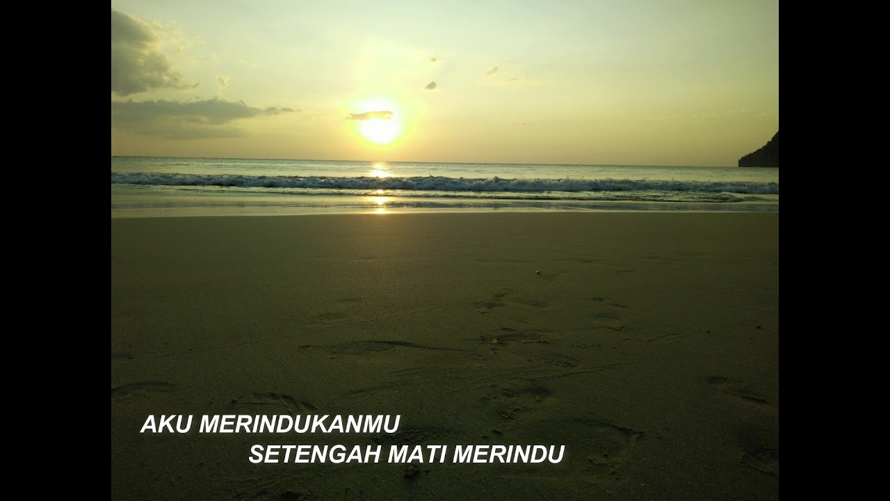 JUDIKA SETENGAH MATI MERINDU lirik - YouTube