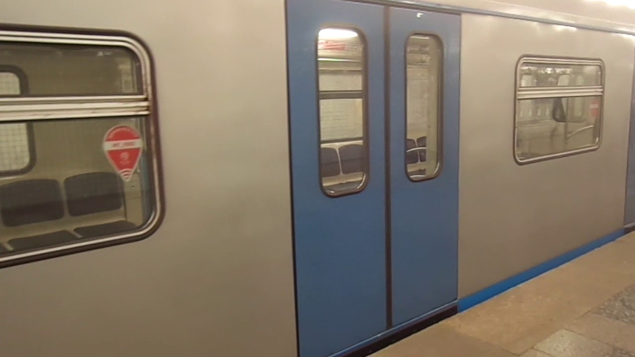 Moscow Metro Line 7: Metrowagonmash 81-760/761 "Oka" train on testing ...