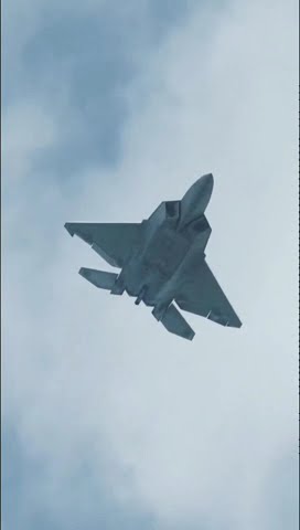 What is the number 1 fighter jet in the world? - YouTube