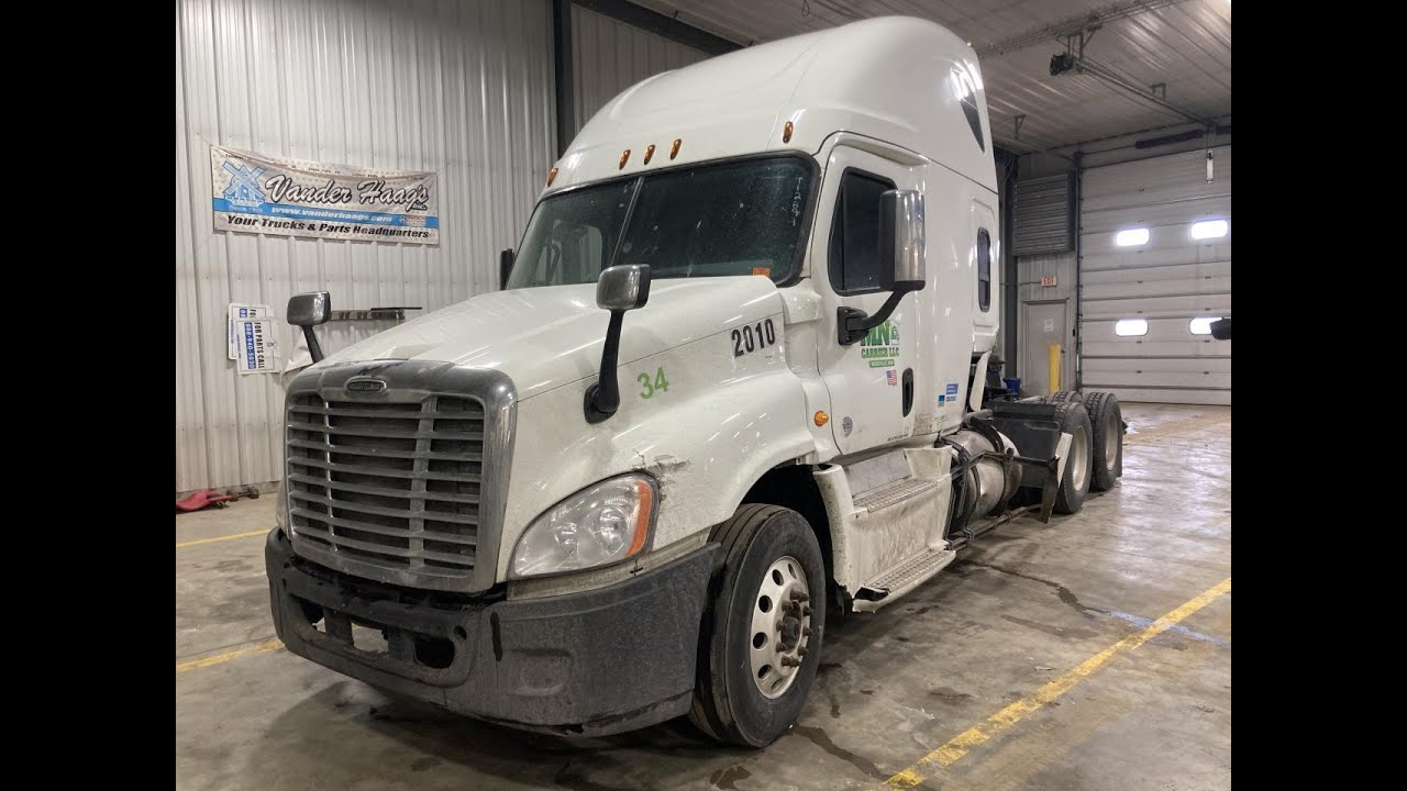 2016 Freightliner CASCADIA - Parts Unit 16WH207 - YouTube