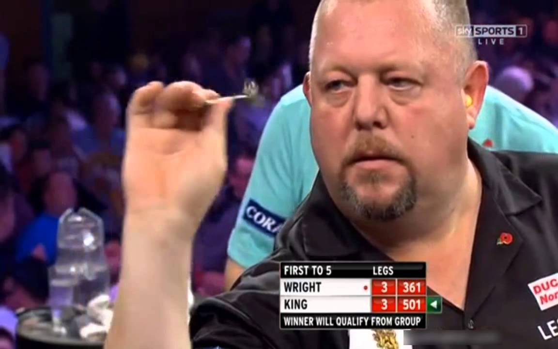 PDC Grand Slam Of Darts 2015 - Group D - Mervyn King vs. Peter Wright ...