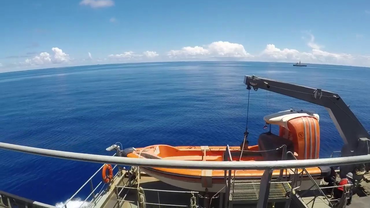 One day of work at sea - YouTube