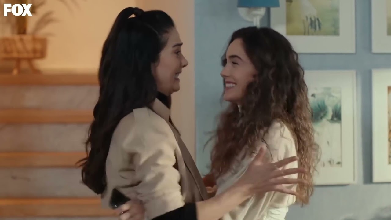 Canan Kara | Funda Eryiğit | Son Yaz | Unstoppable - YouTube