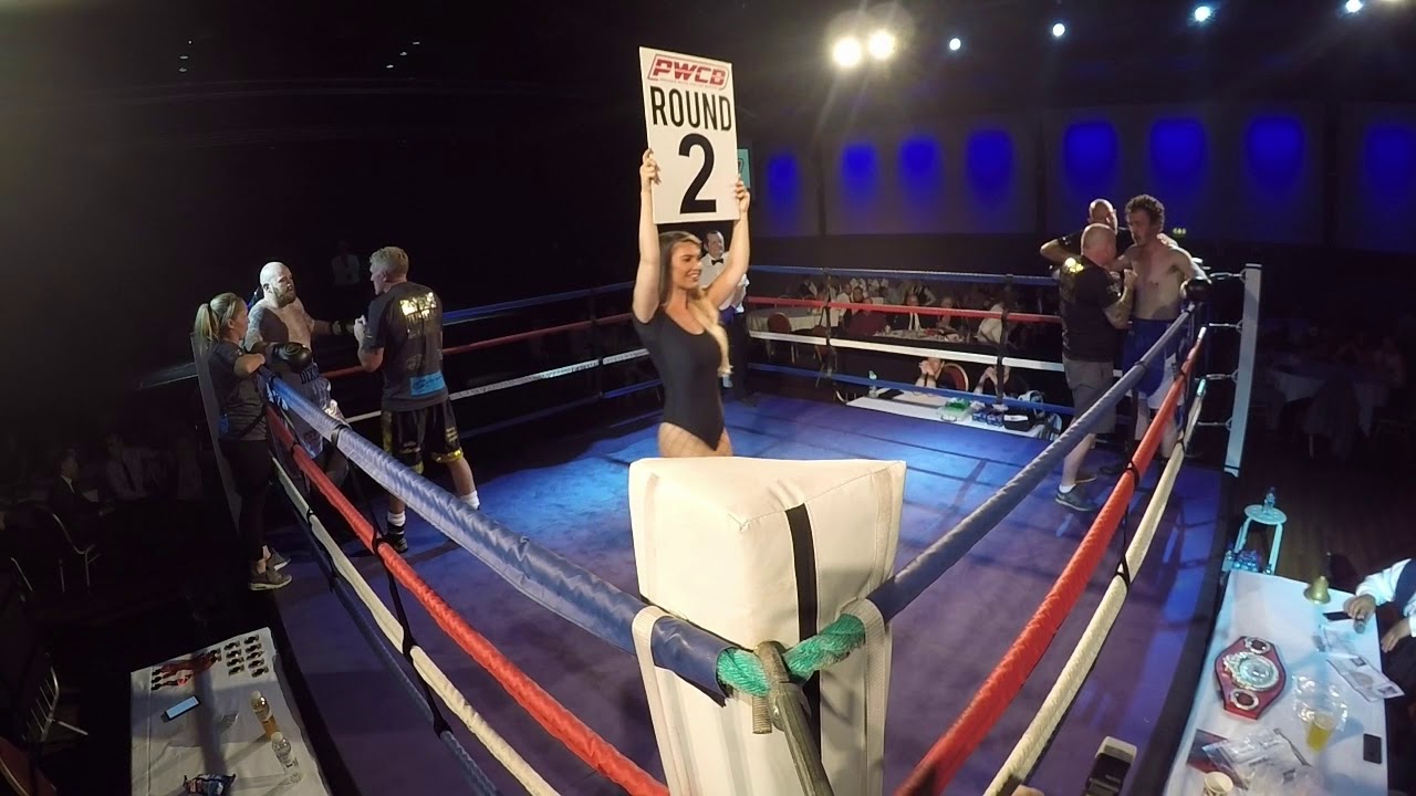 Fight 05 - Mick Dixon Vs Daz James - YouTube