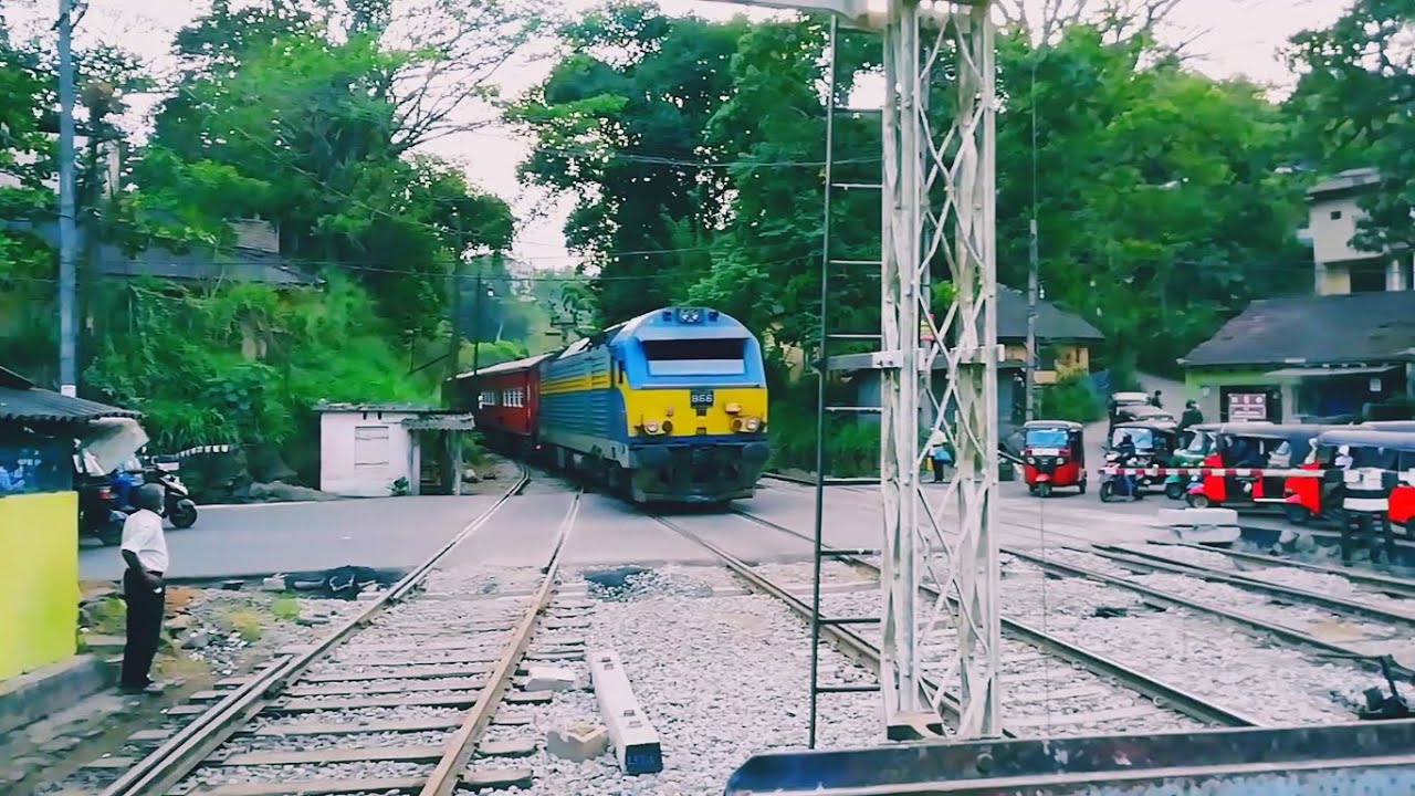 Passenger Train With Class M9 Locomotive Arriving Peradeniya Station ...