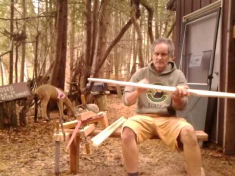 Having Fun Making a Juniper and Sinew Modoc Bow - YouTube