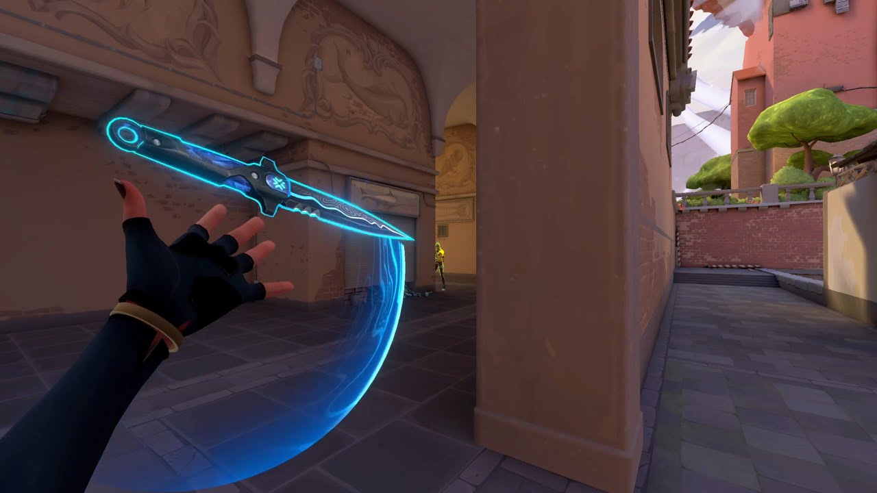 proof that the new valorant knife gives aimbot 😩 - YouTube