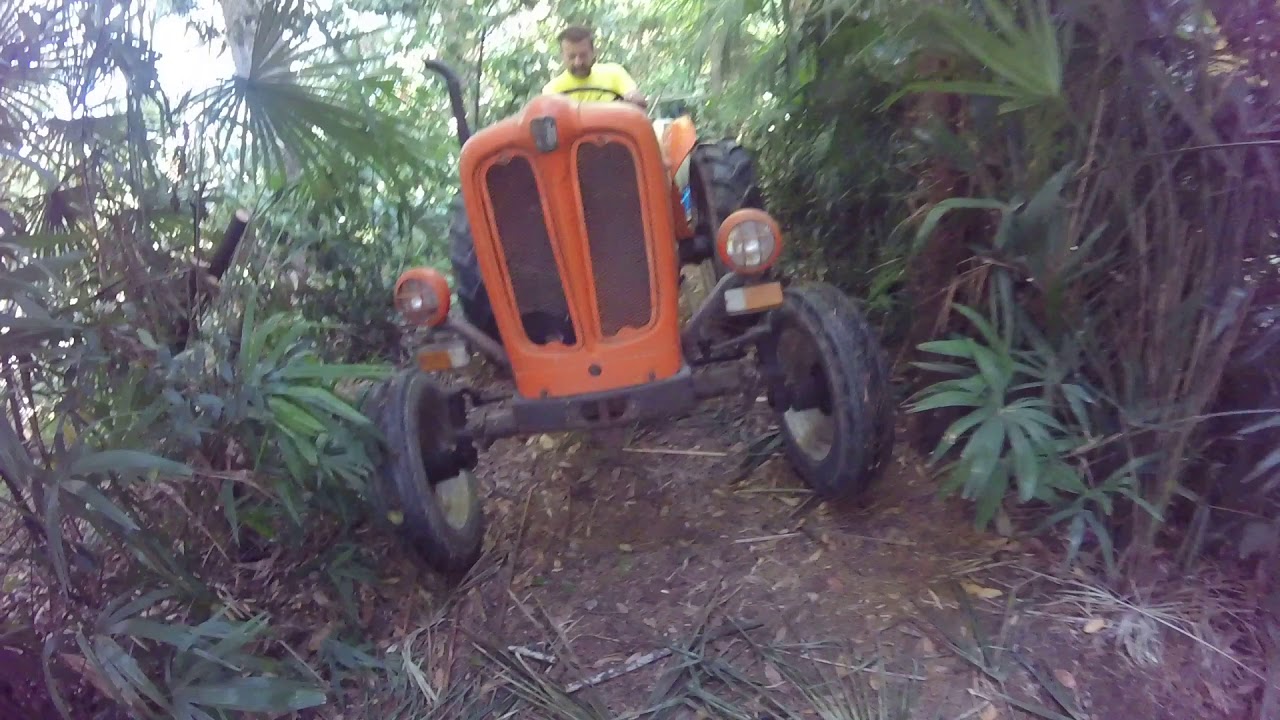 TRATTORE FIAT 312 R CON CARRO ATOMIZZATORE DA 450 L. - YouTube