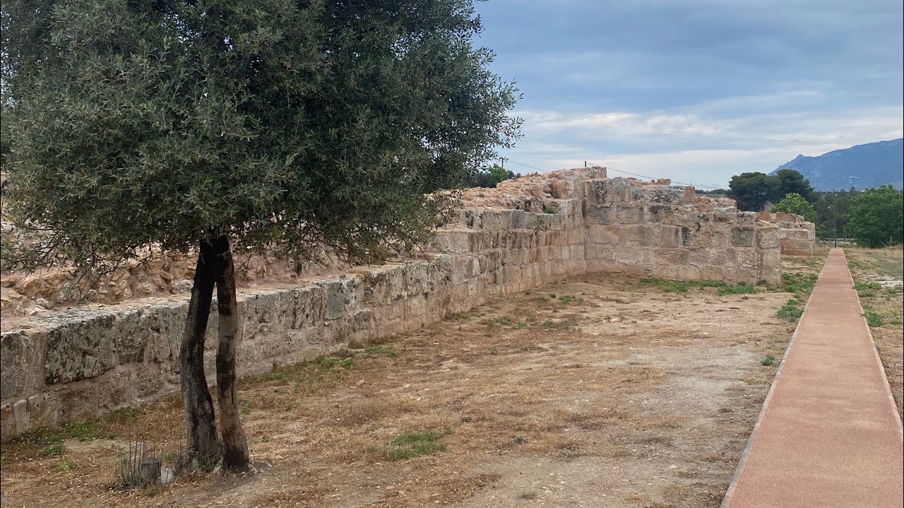 Hexamilion Wall, ruins of the Byzantine defense against the Peloponnese ...