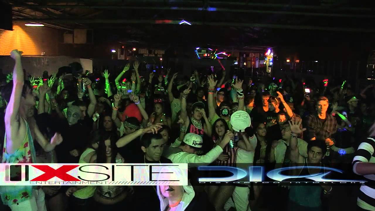 1st Annual Midwest Freak Fest, Halloween Massive! 10/27/12 - YouTube
