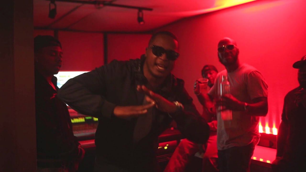 Young Chris-Dues (In Studio) - YouTube