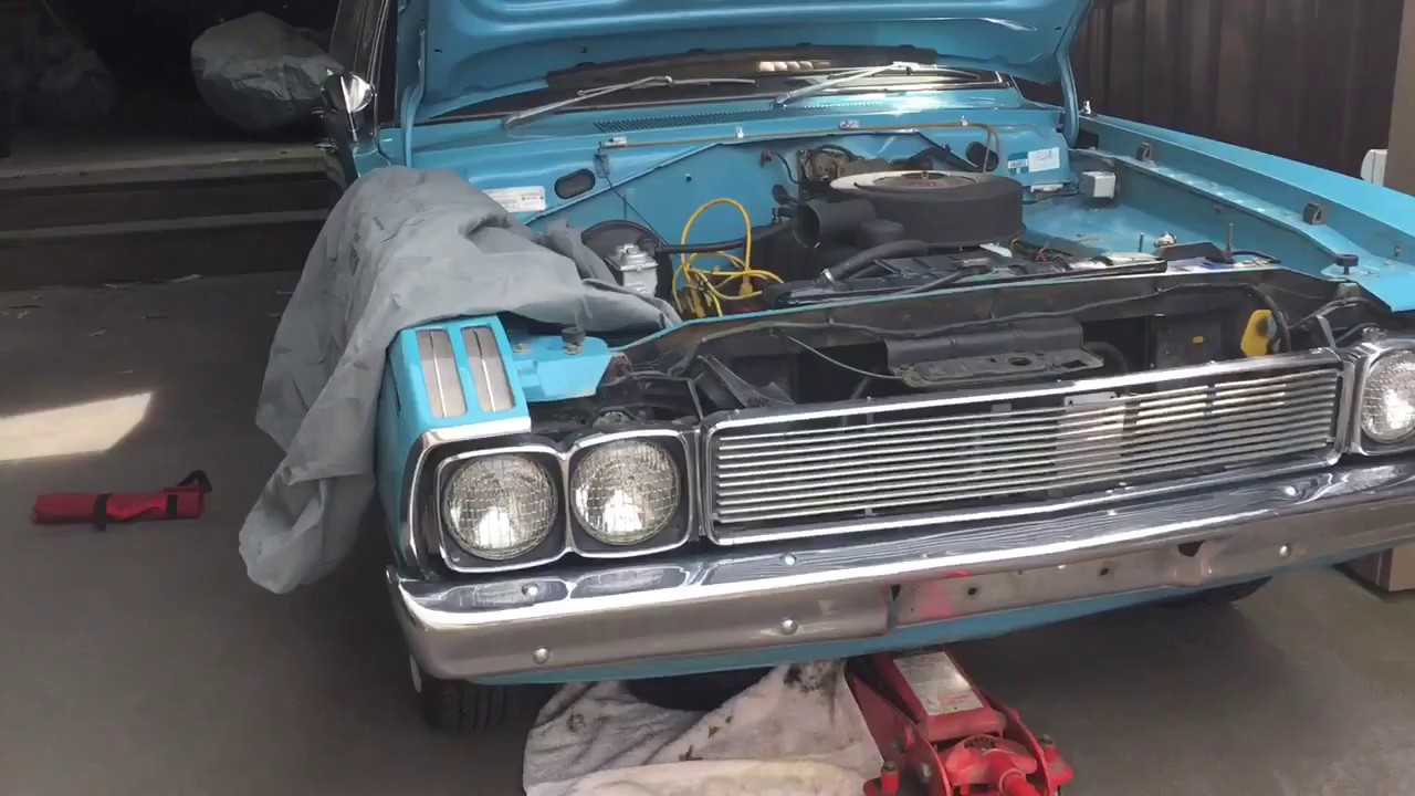 Chrysler 1970 VG VIP 245 hemi (Valiant) - YouTube