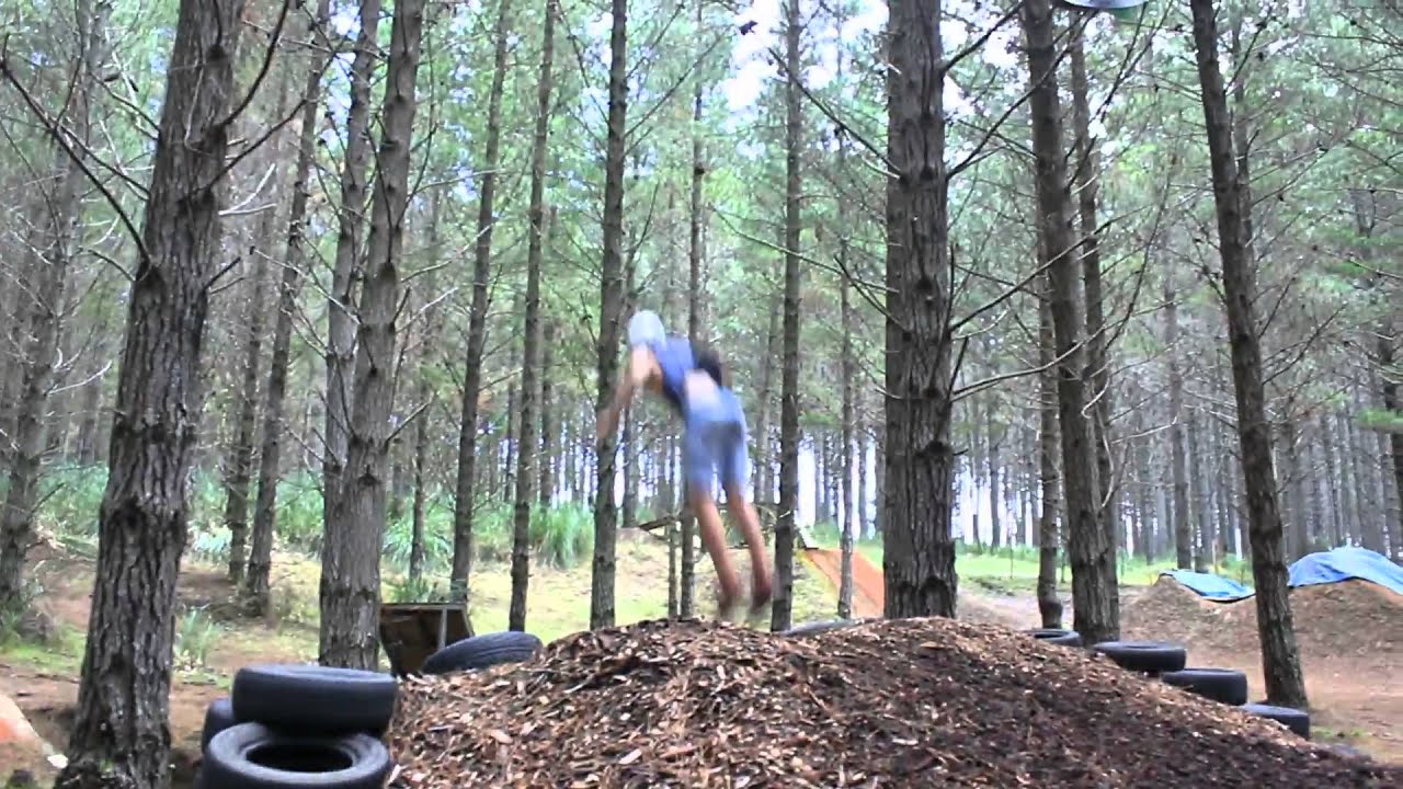 Woodhill Bike Park. Mulch Jump Edit - YouTube