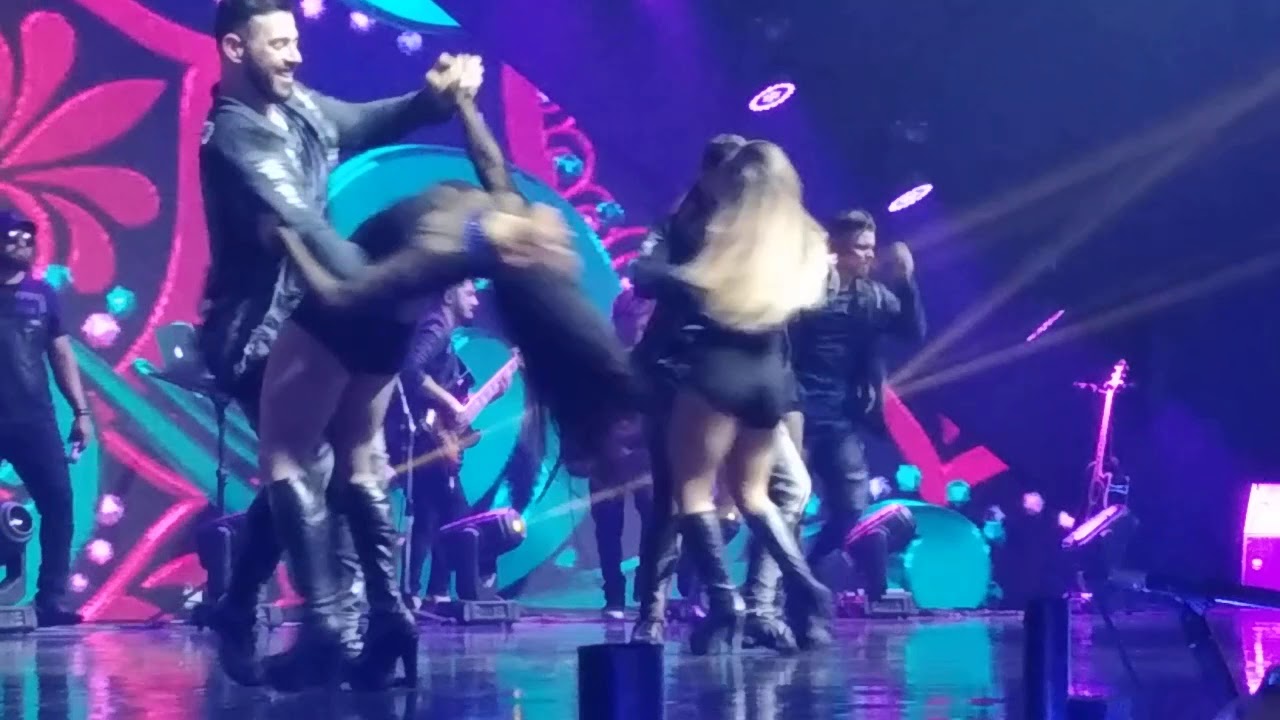 Joelma Eclipse de Amor em Goiânia - YouTube