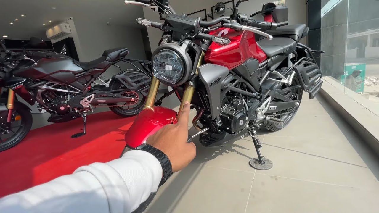 2022 Honda CB 300R! Powerfull but much expensive? Quick Walkaround ...