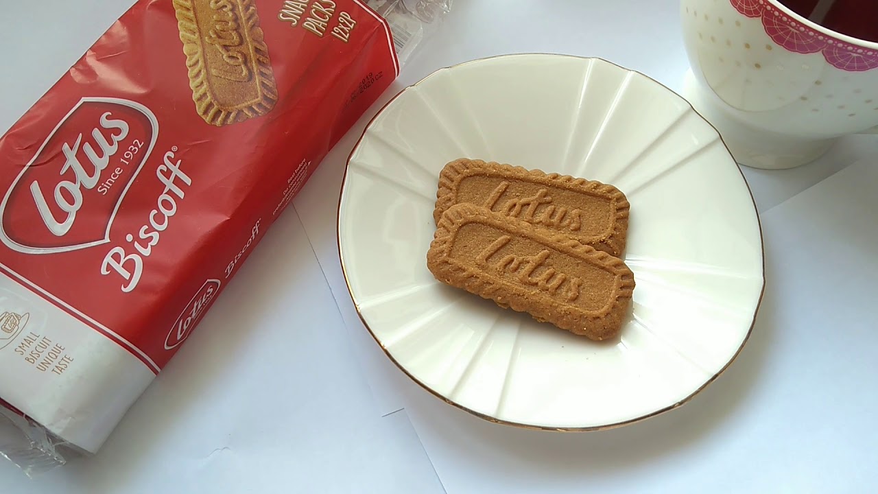 Trying World Famous Belgian Lotus Biscoff (since 1932) - YouTube