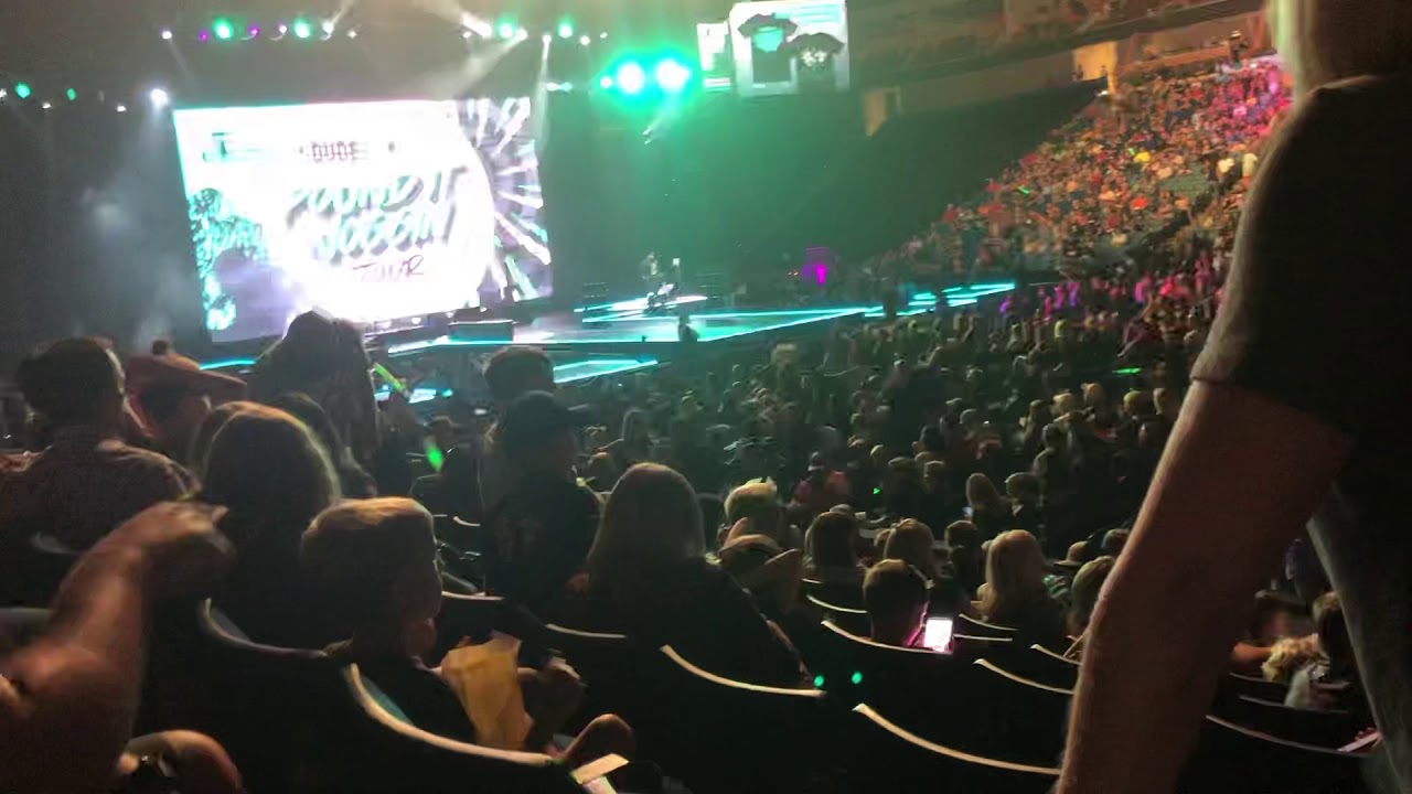 Dude Perfect Live Tour 08/08/2019 - YouTube