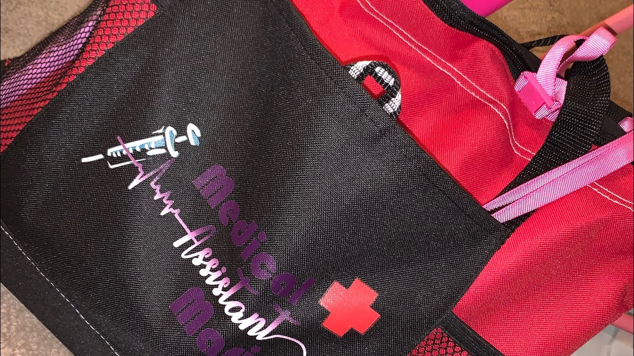 What’s in my work bag / medical assistant must haves - YouTube