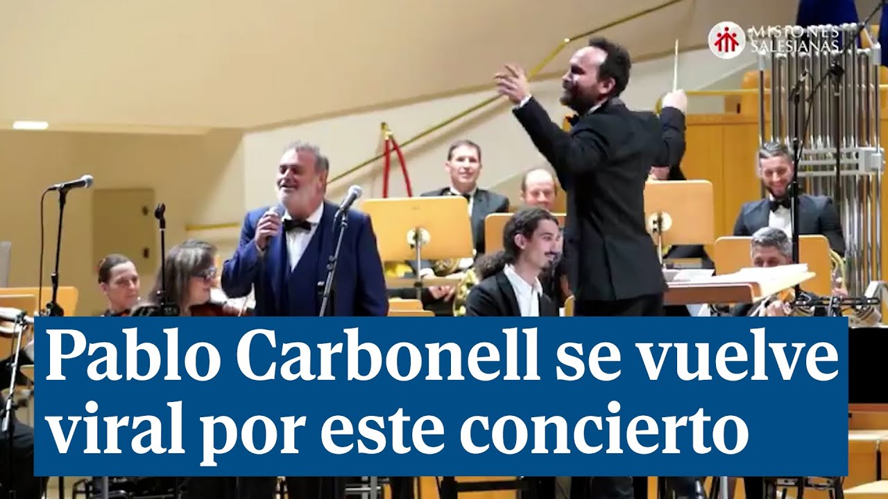 Pablo Carbonell se vuelve viral por interpretar su irreverente canción junto a 200 músicos - YouTube