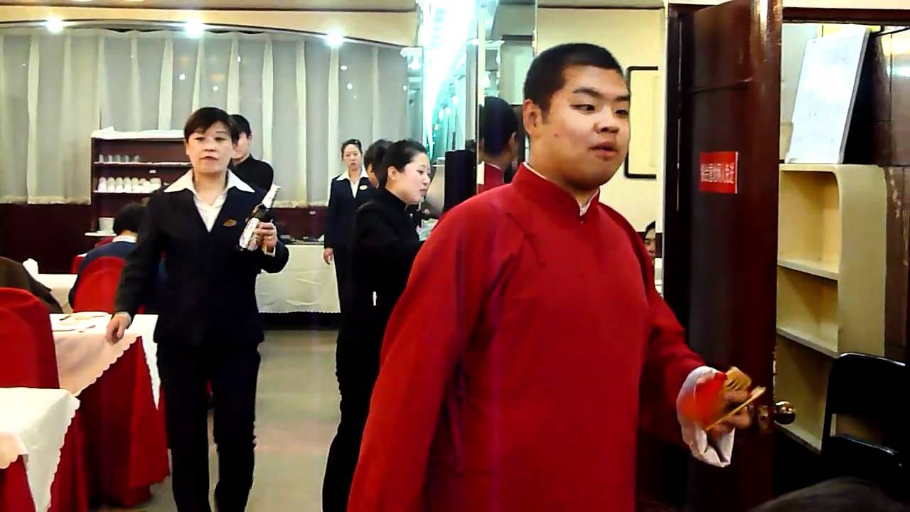 Traditional Chinese rapping in Tianjin restaurant about Gouboli Baozi ...