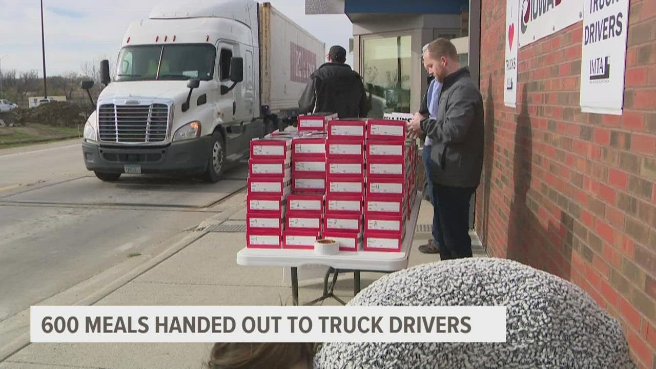Iowa Motor Truck Association thanks truck drivers with free meals - YouTube