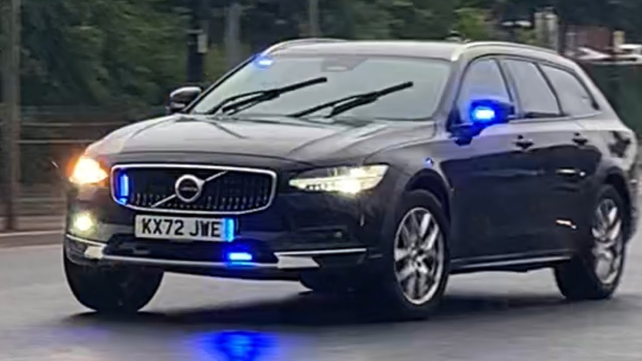 Unmarked Volvo V90 Cross Country Tactical Firearms Units Responding ...