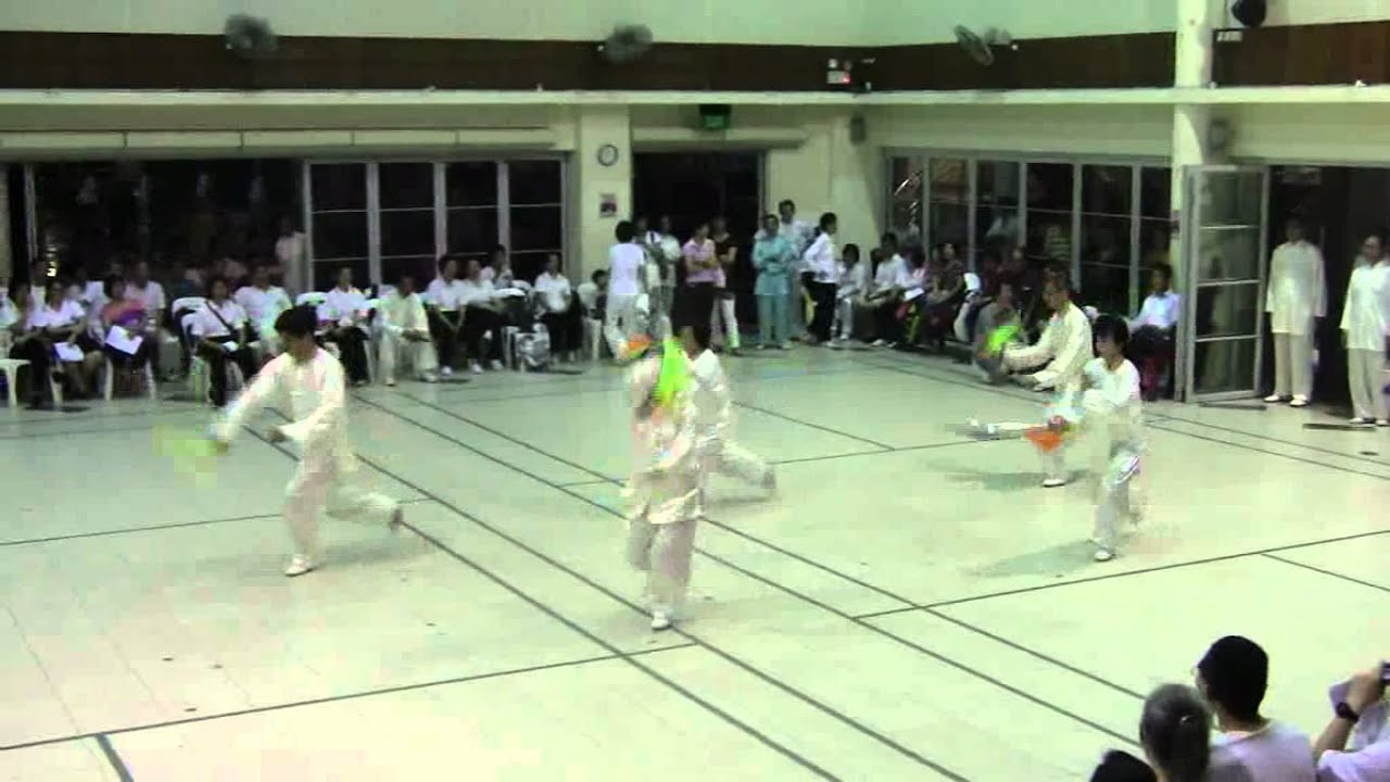 Jurong Spring CC太极拳观摩会 - 陈式刀-CCK - YouTube