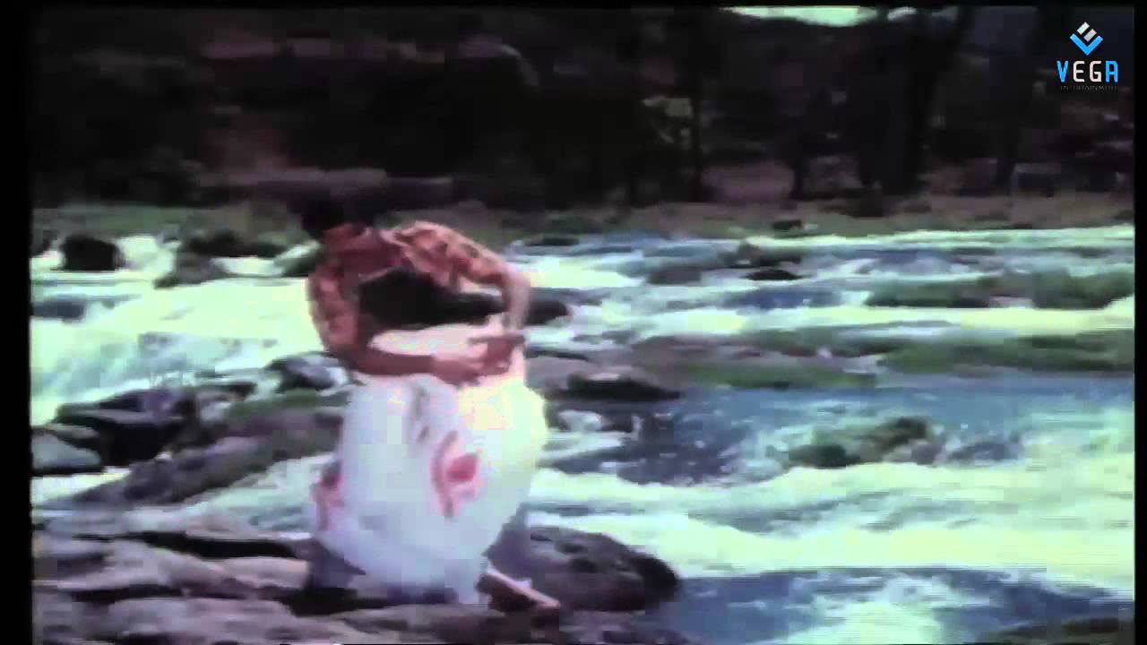 Aaniver Movie - Sivarajkumar & Saritha Song - YouTube