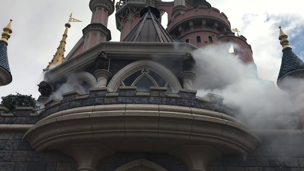 Maleficent Appearance On Sleeping Beauty Castle - Halloween Disneyland ...