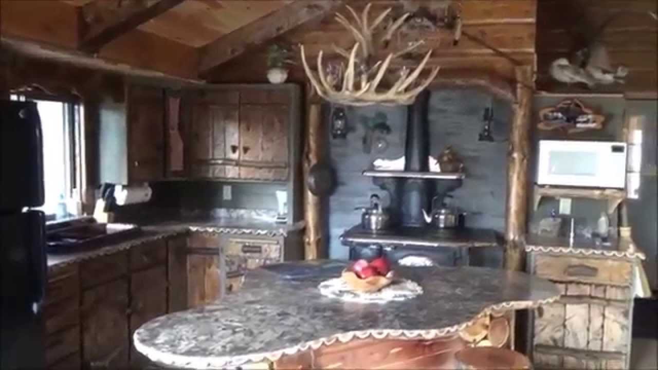 THE BACKWOODS CABIN. Episode 24. The Interior Boards Continue. - YouTube