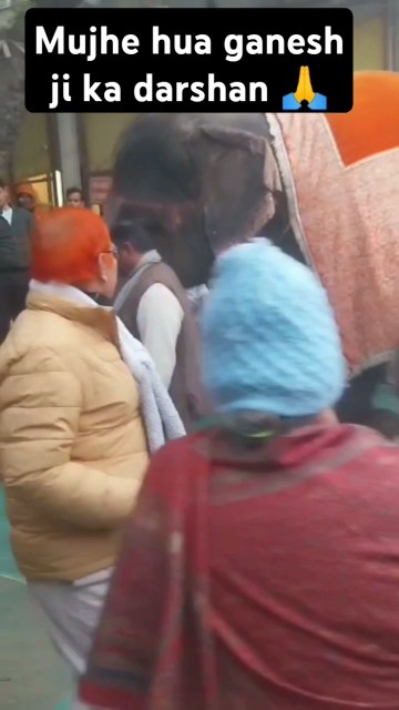 ganesh ji ka darshan #viralshort #trendingshorts #ganesh #love #rojina ...