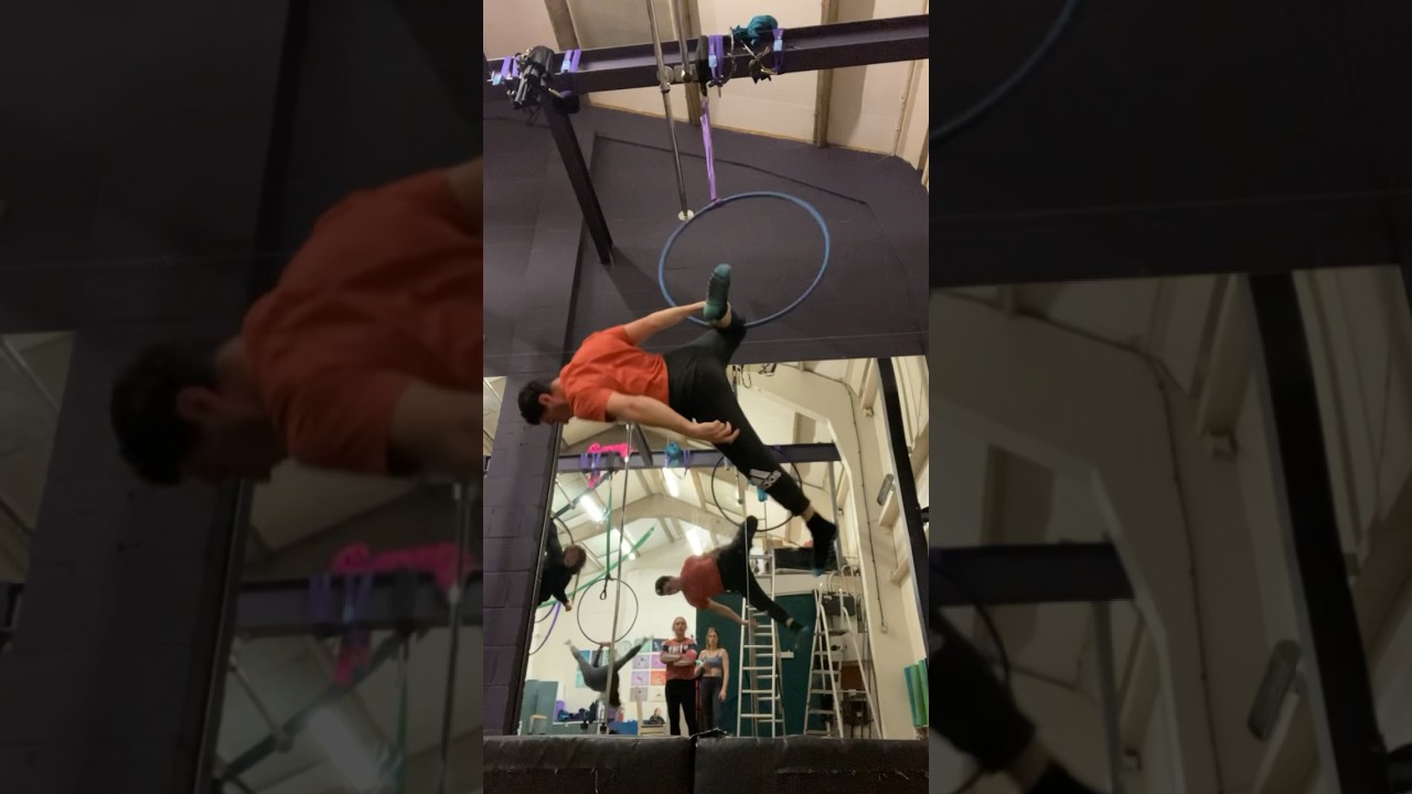 That’s gonna leave a bruise… #aerial #aerialhoop #aerialhoopdrop # ...