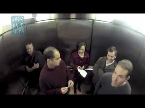 Pêter dans l\\'ascenseur