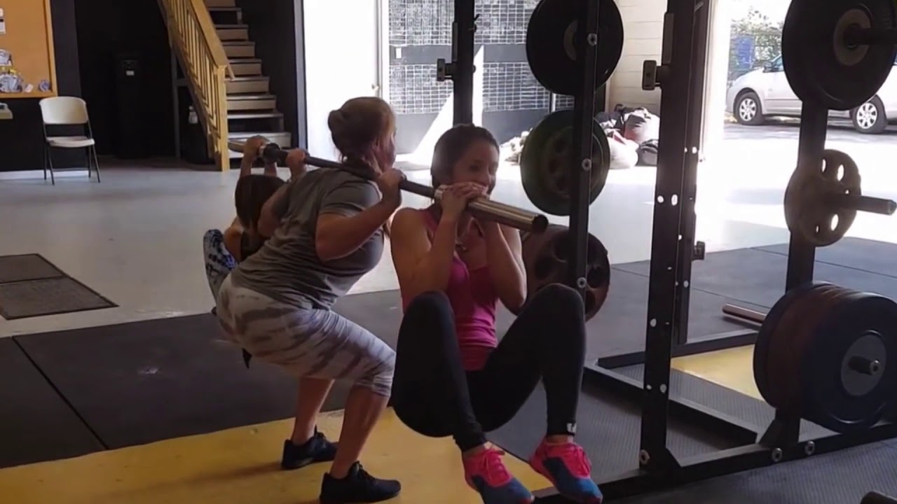 Strong Girl Lift Carry 2 Girls - YouTube